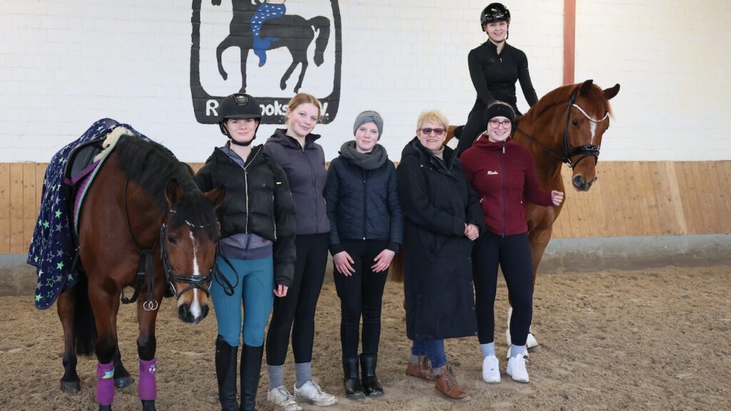 Neue Impulse für Hooksieler Dressurreiterinnen